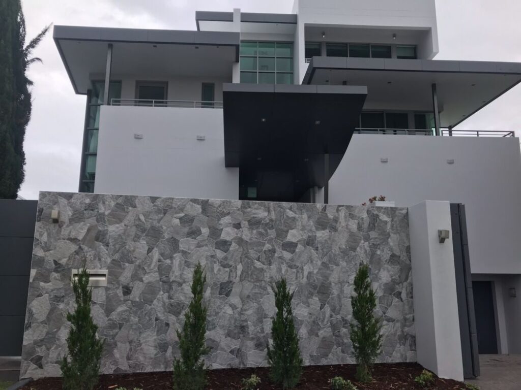 Sella GREY – Crazy Pave Look 442×664 (P) – Tile & Stone Gallery